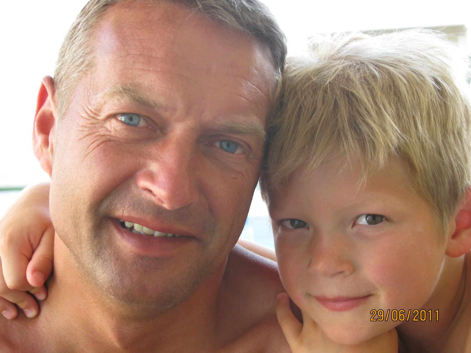Son Runs 48 Miles for Dad with Early-Onset Alzheimer’s