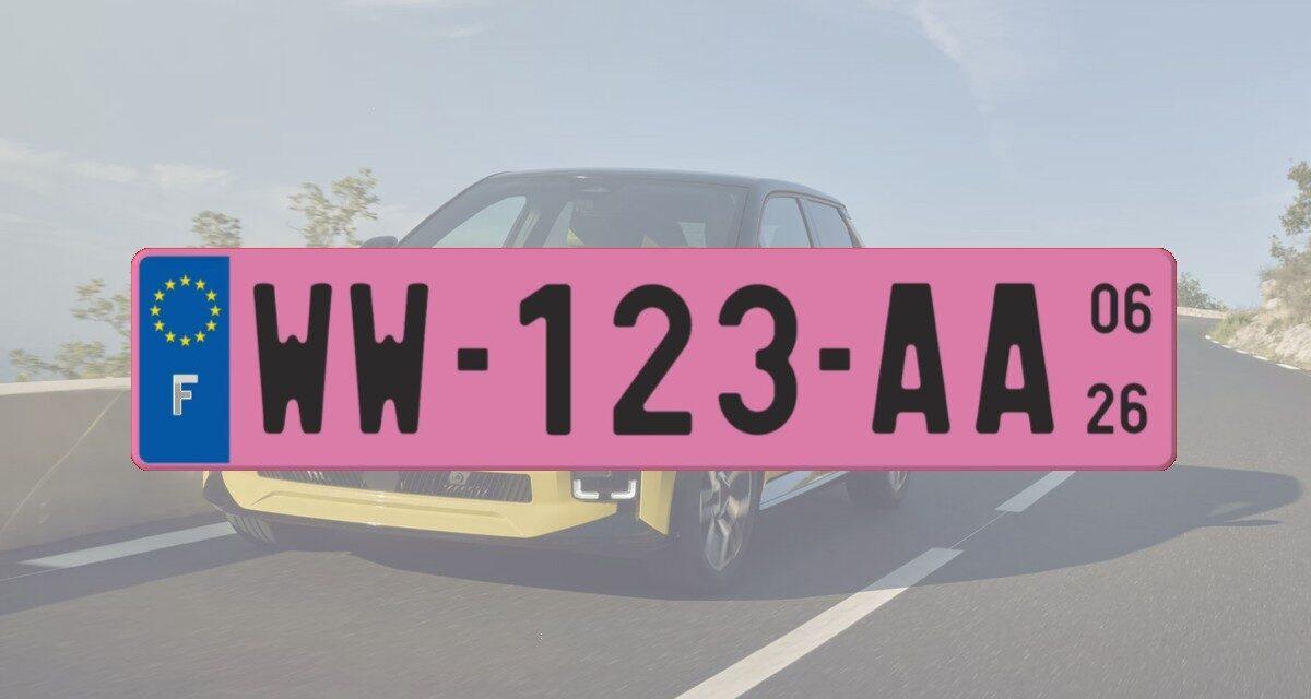 Plaques d'immatriculation roses, votre véhicule sera-t-il concerné