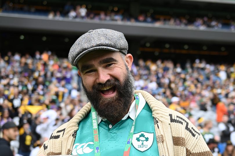 NFL icon Jason Kelce makes statement with warning to fans