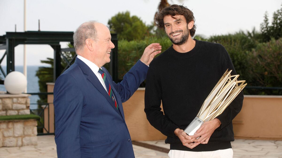 Tennis : les images des belles retrouvailles entre le Prince Albert II ...