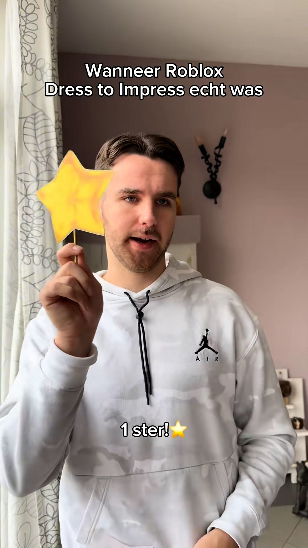 Grappige POV Video : Wanneer Virtuele Mode Echt Wordt