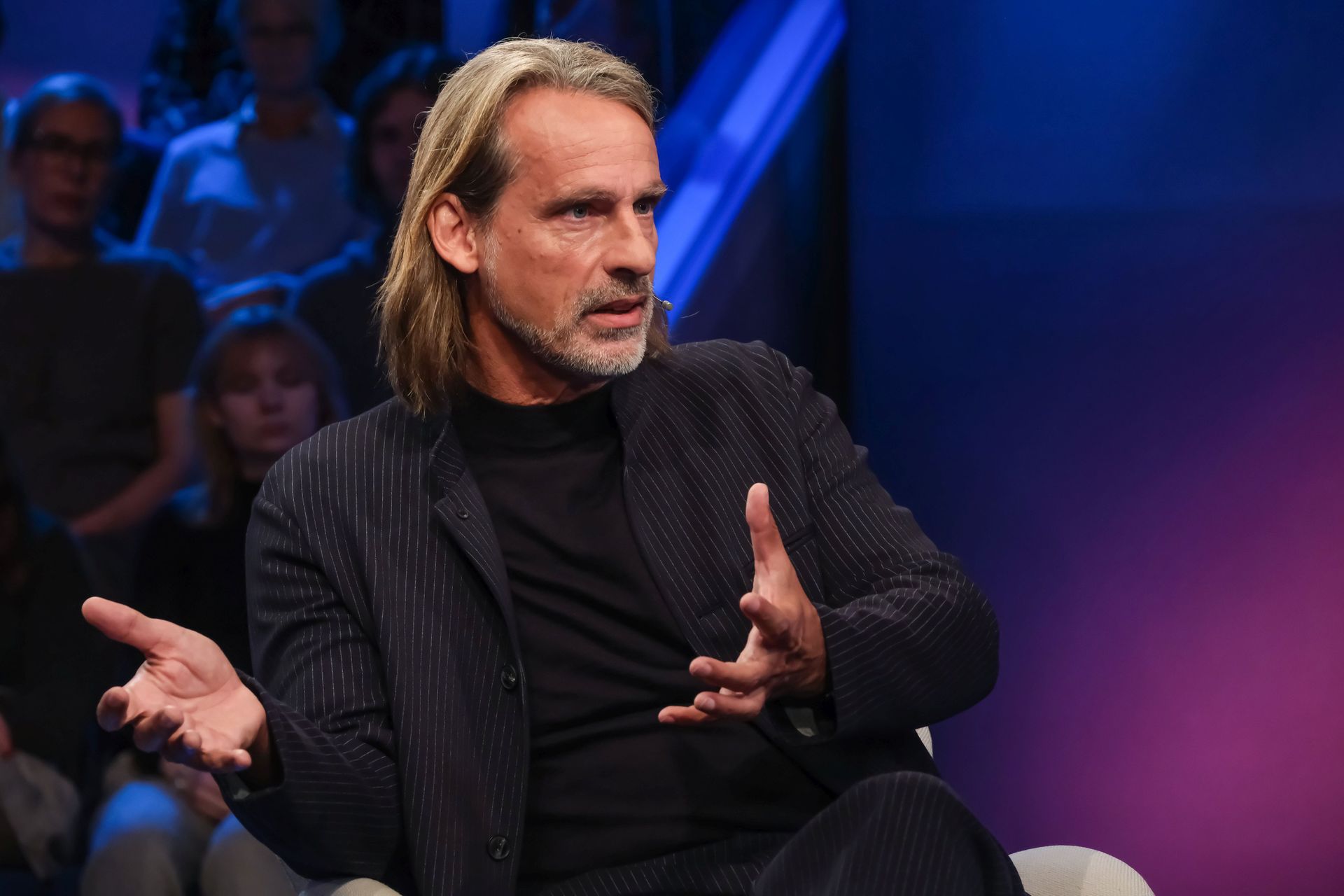 Precht klagt bei Maischberger über "gesellschaftliche Ächtung" für ...