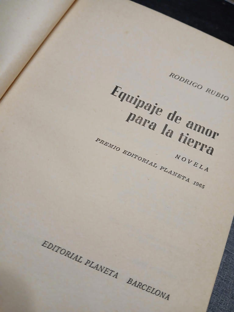 Sesenta años del primer premio Planeta que ganó un albaceteño con una ...