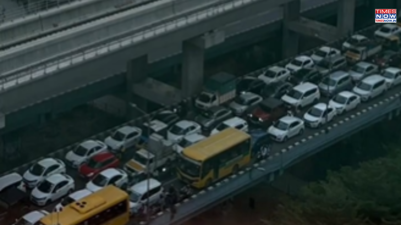 One BMTC Bus Breakdown Brought Whole Stretch of Bengaluru ORR to A ...