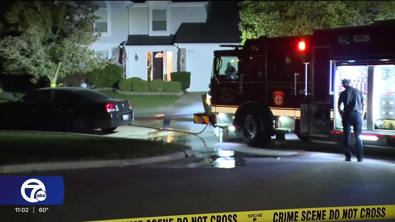 3 people stabbed by family member in Canton, police say