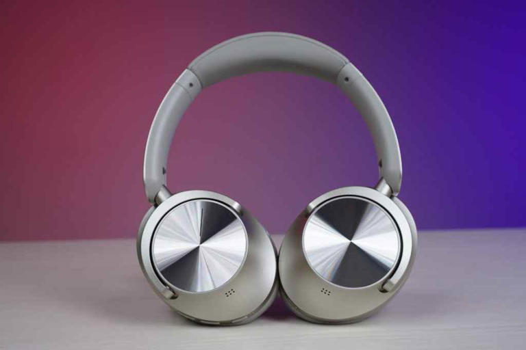 Noise Master Buds Max first impressions: When Noise goes ambitious with ...