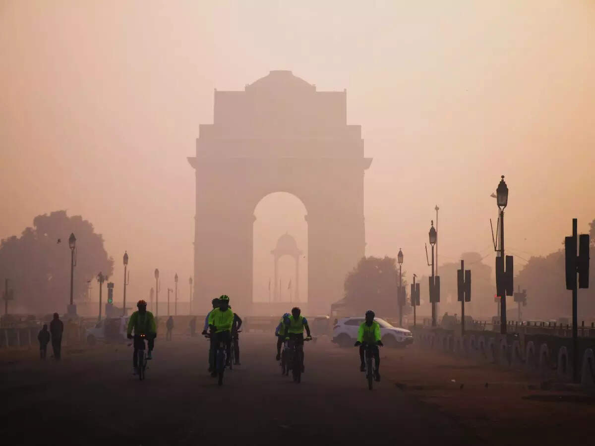 Delhi AQI turns poor: Check the latest air quality and weather ...
