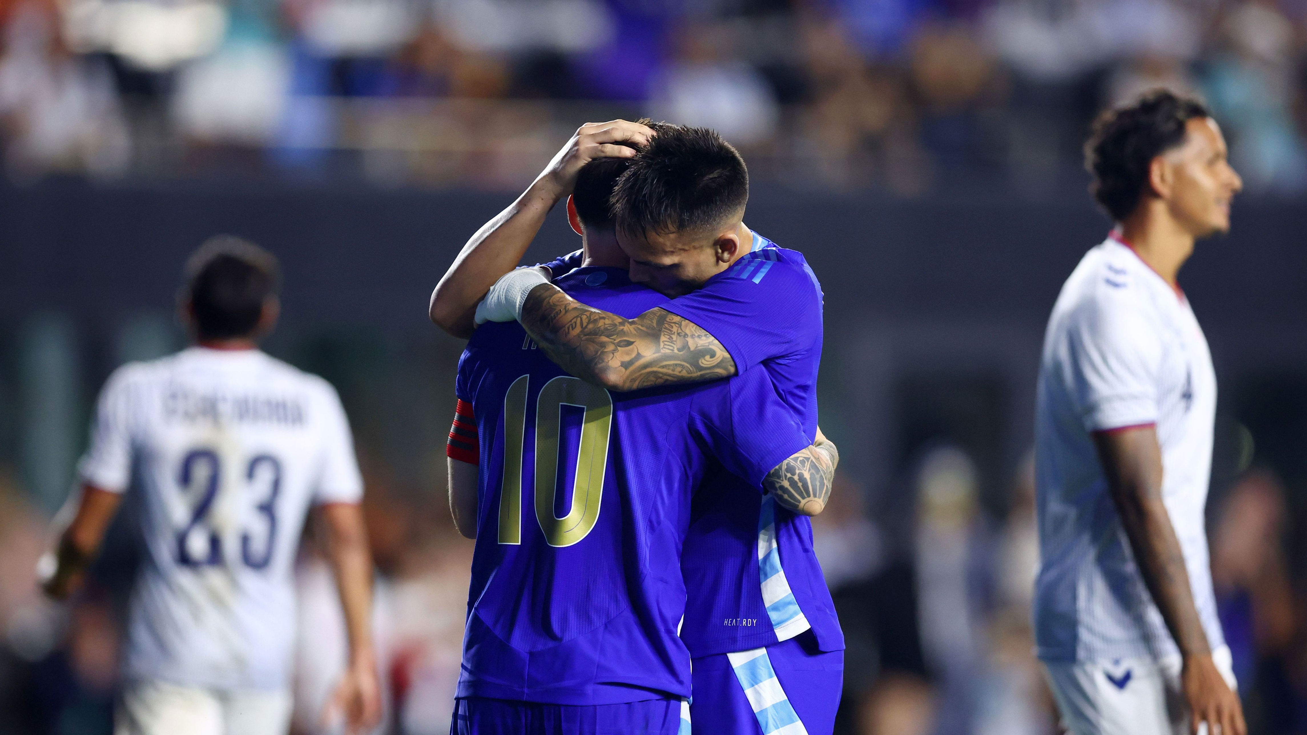 Zeldzaam: Argentinië scoort zes keer, maar Lionel Messi blijft droog