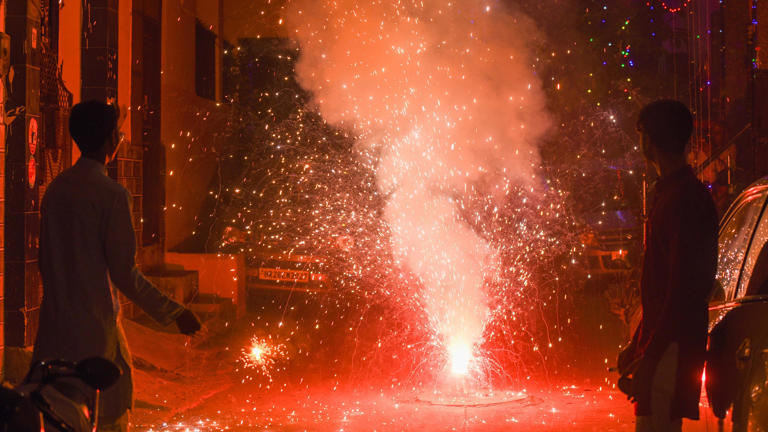 India top court allows less-polluting crackers even as Delhi air turns ...