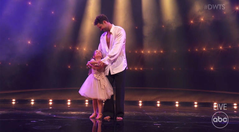 Dylan Efron Tears Up Over 'Selfless' Brother Zac on 'DWTS' Dedication Night