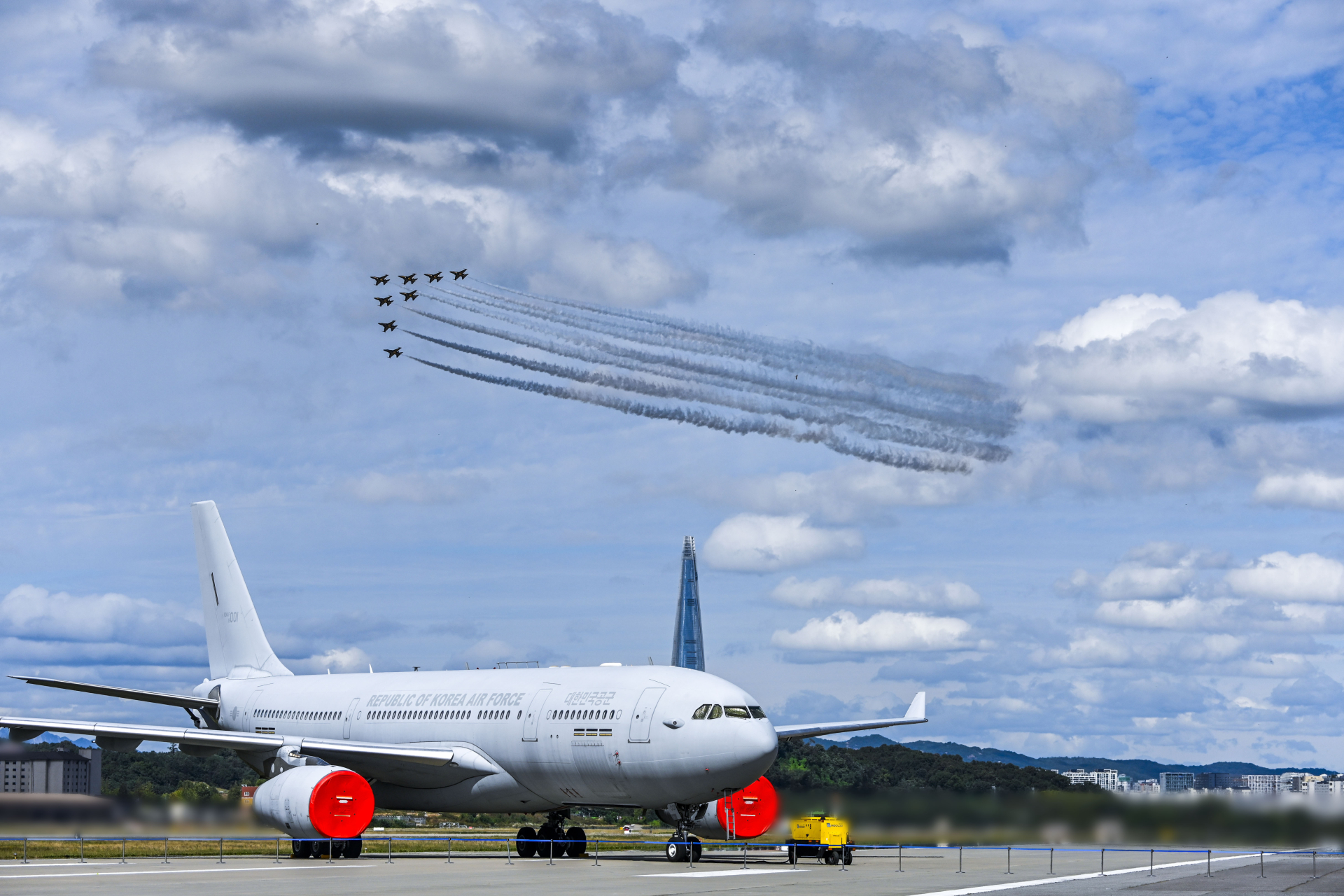 서울공항서 17일 공군 에어쇼…KF-21 첫 시범비행·‘ADEX 2025’ 개막