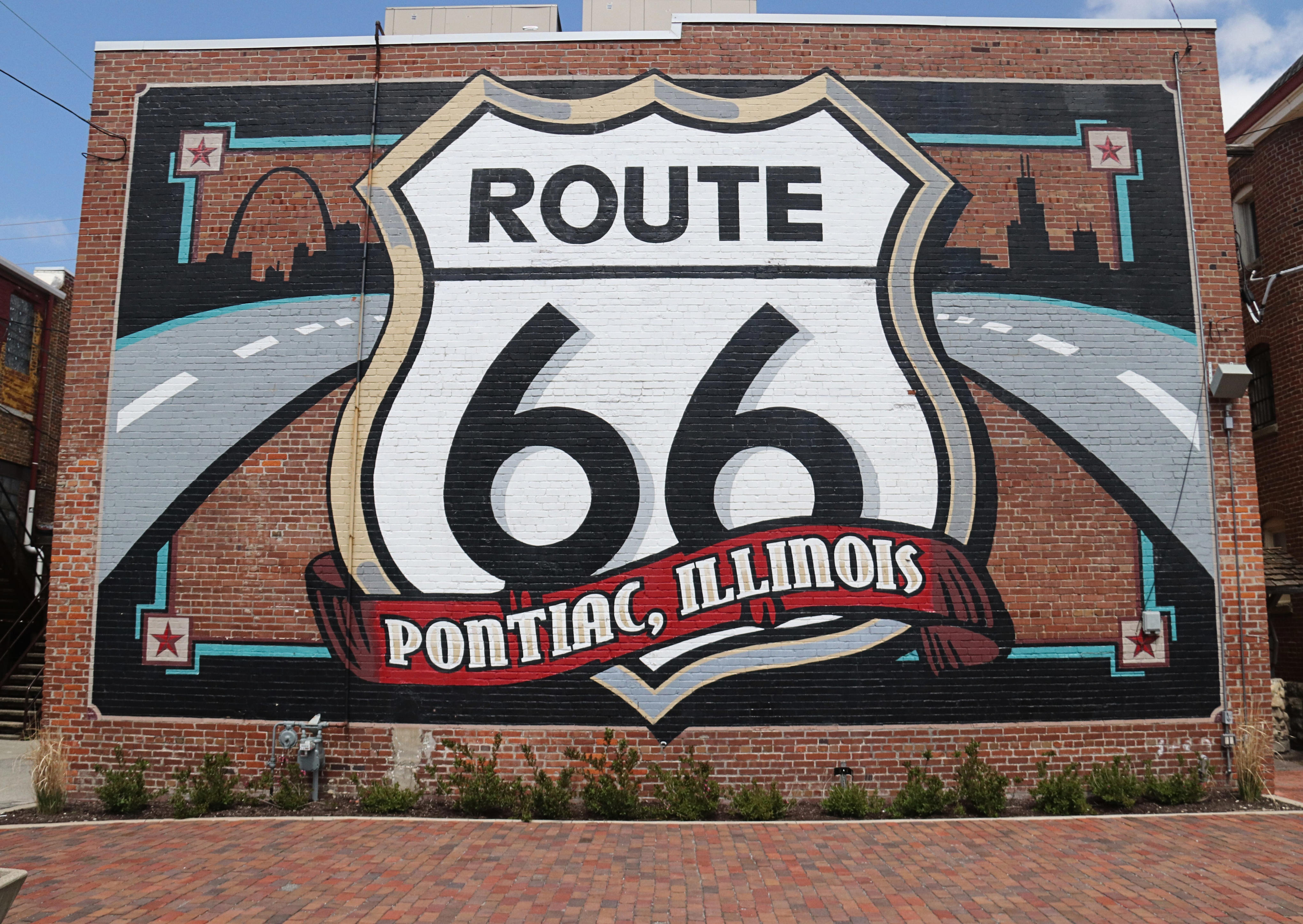 Route 66 mural photo contest launched during plaza work