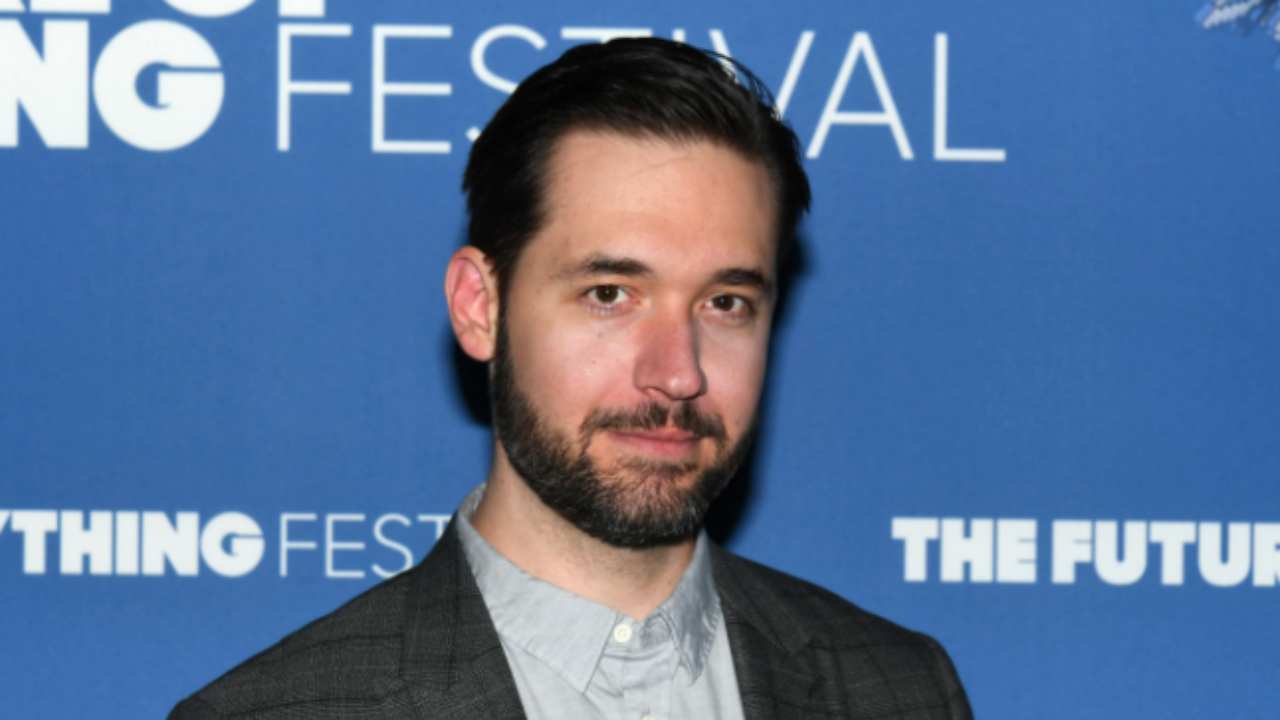 Reddit founder Alexis Ohanian says the internet is less human now: ‘You ...