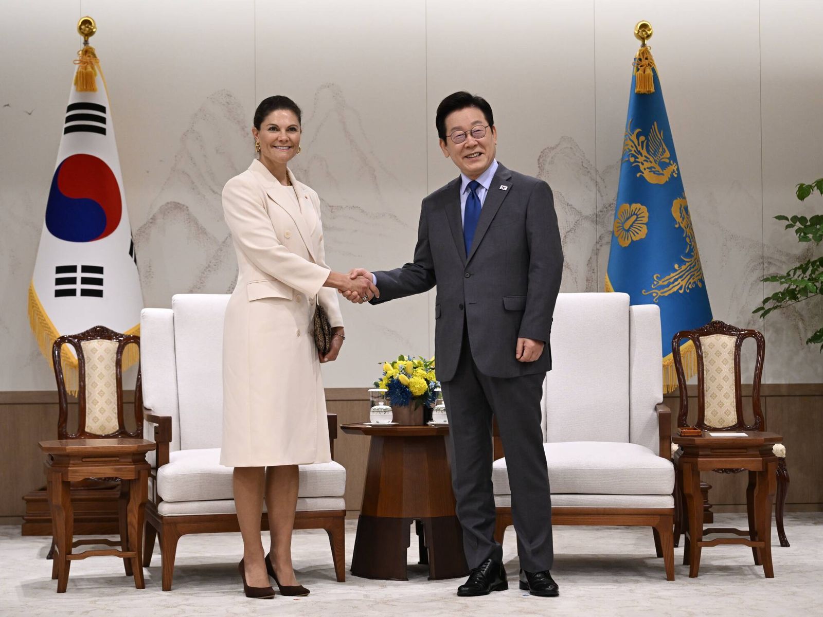 Victoria de Suecia, impecable en Corea del Sur: de un favorecedor ...