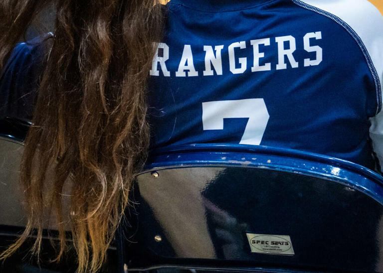 Texas School for the Deaf: Volleyball program fights set of obstacles