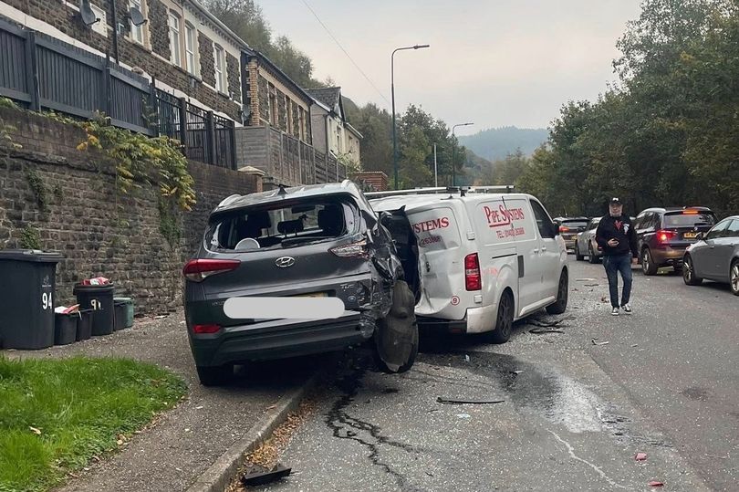 Bus collides with parked cars and causes traffic chaos