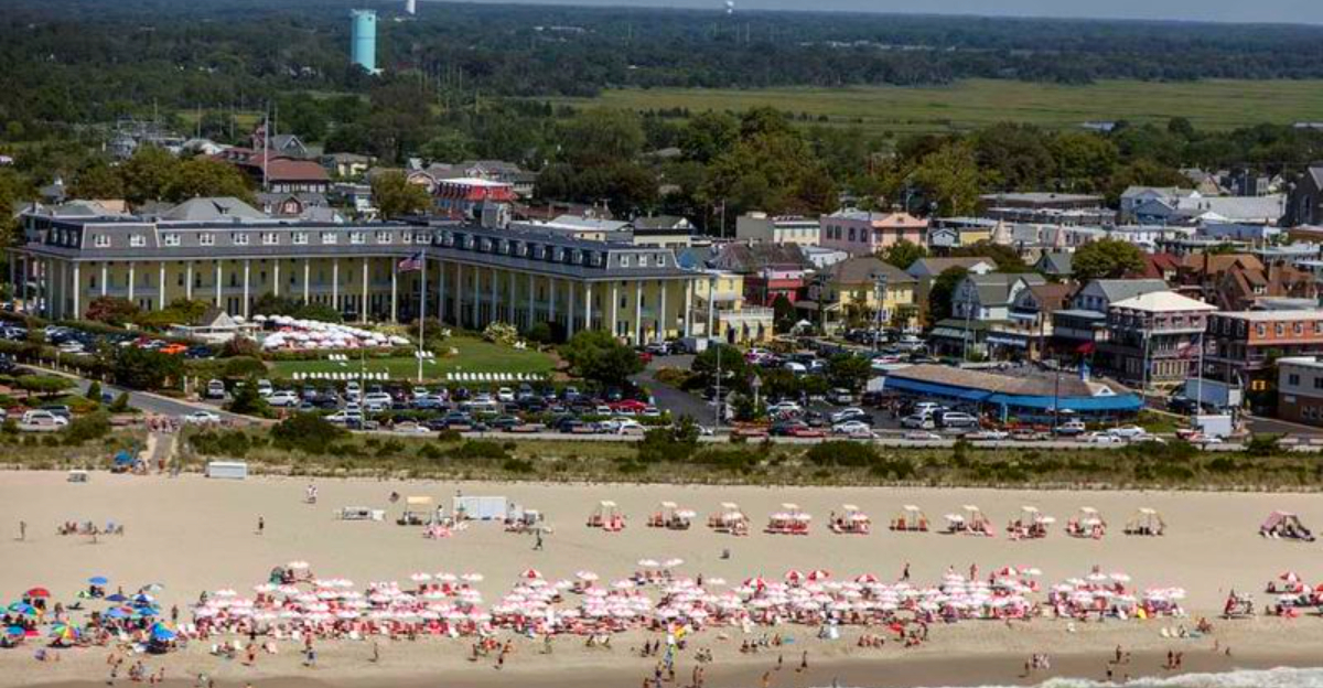 Surf, Sand, and Pancakes: 10 Iconic Breakfast Spots by the Beach