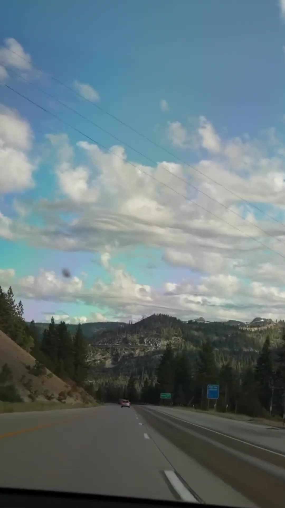 Le Pegaron al Tesla que rente en San Francisco 😫 #shorts #tesla # ...