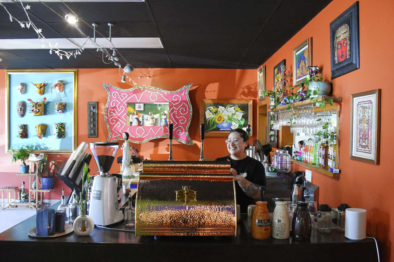 ICE raids and raised rents push beloved Calif. Mexican restaurant to ...