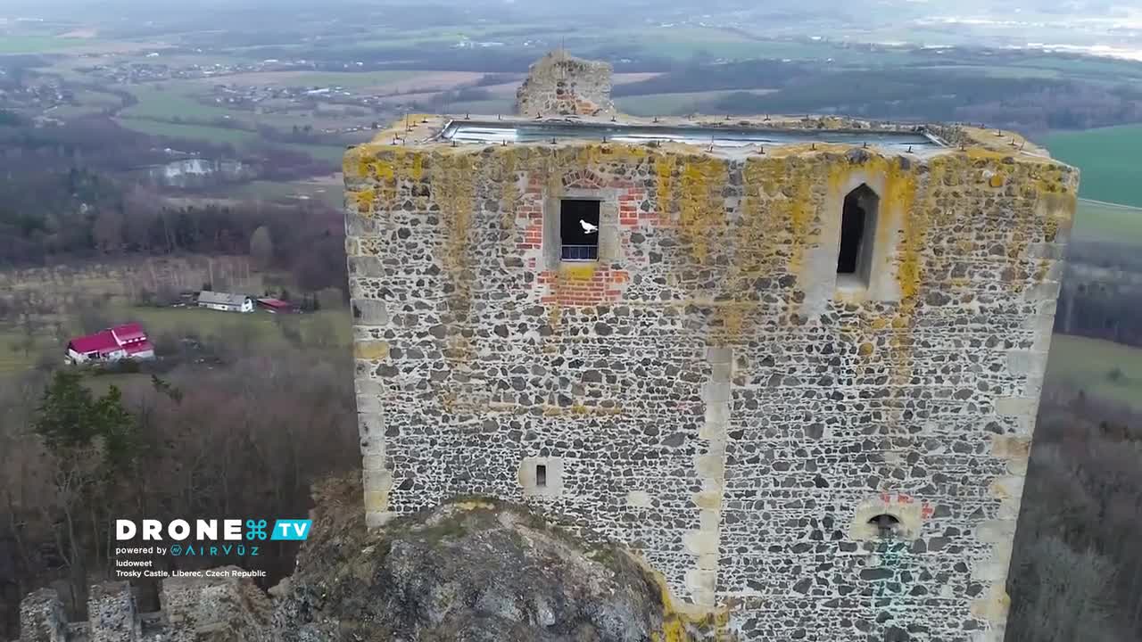 Explorando os castelos da República Tcheca de cima, Parte 1