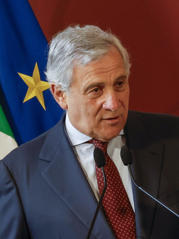 Tajani: "Piano Trump per Gaza rappresenta una svolta storica che potrà ...