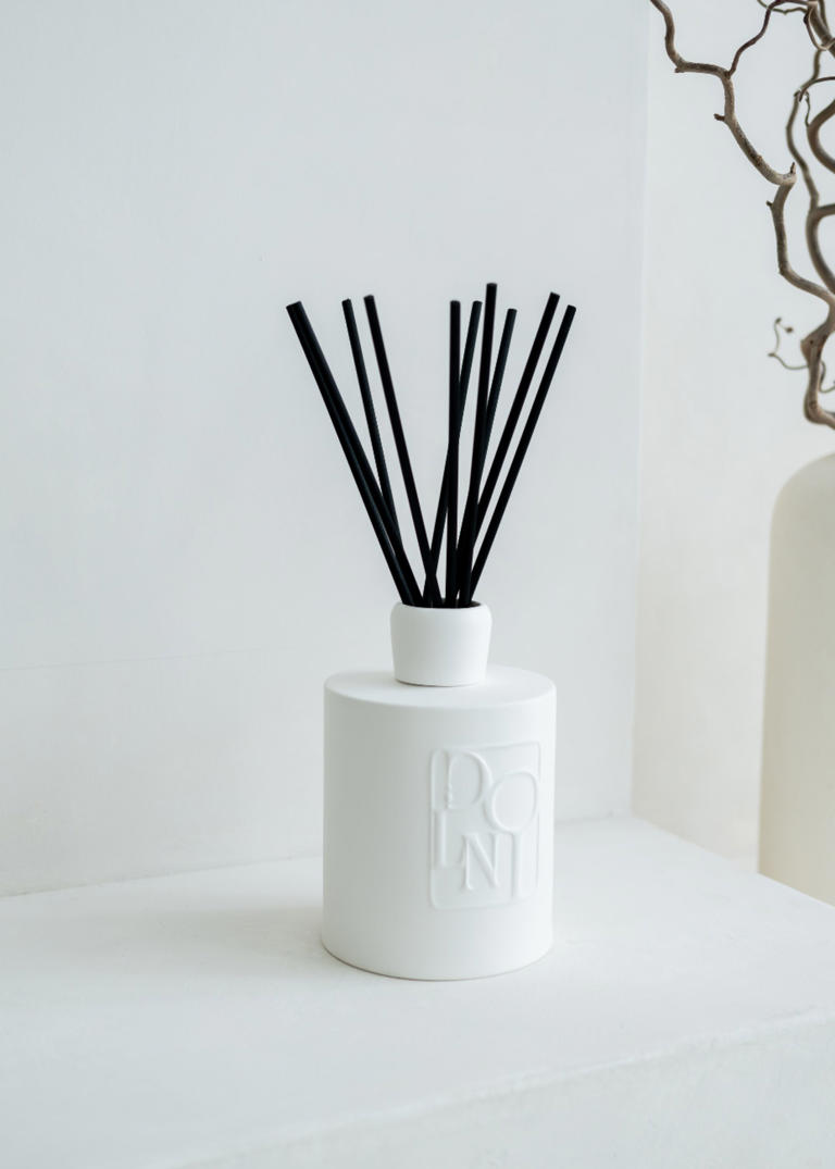 12 Places to Buy 'Giant' Reed Diffusers That Make Your Home Smell ...