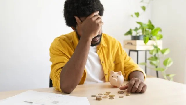 Goth Baddies Stand Up: Vampy Makeup Is Trending This Fall