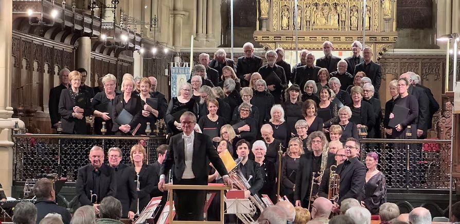 Danesborough Chorus President, tenor Peter Hoare, joins them for a ...