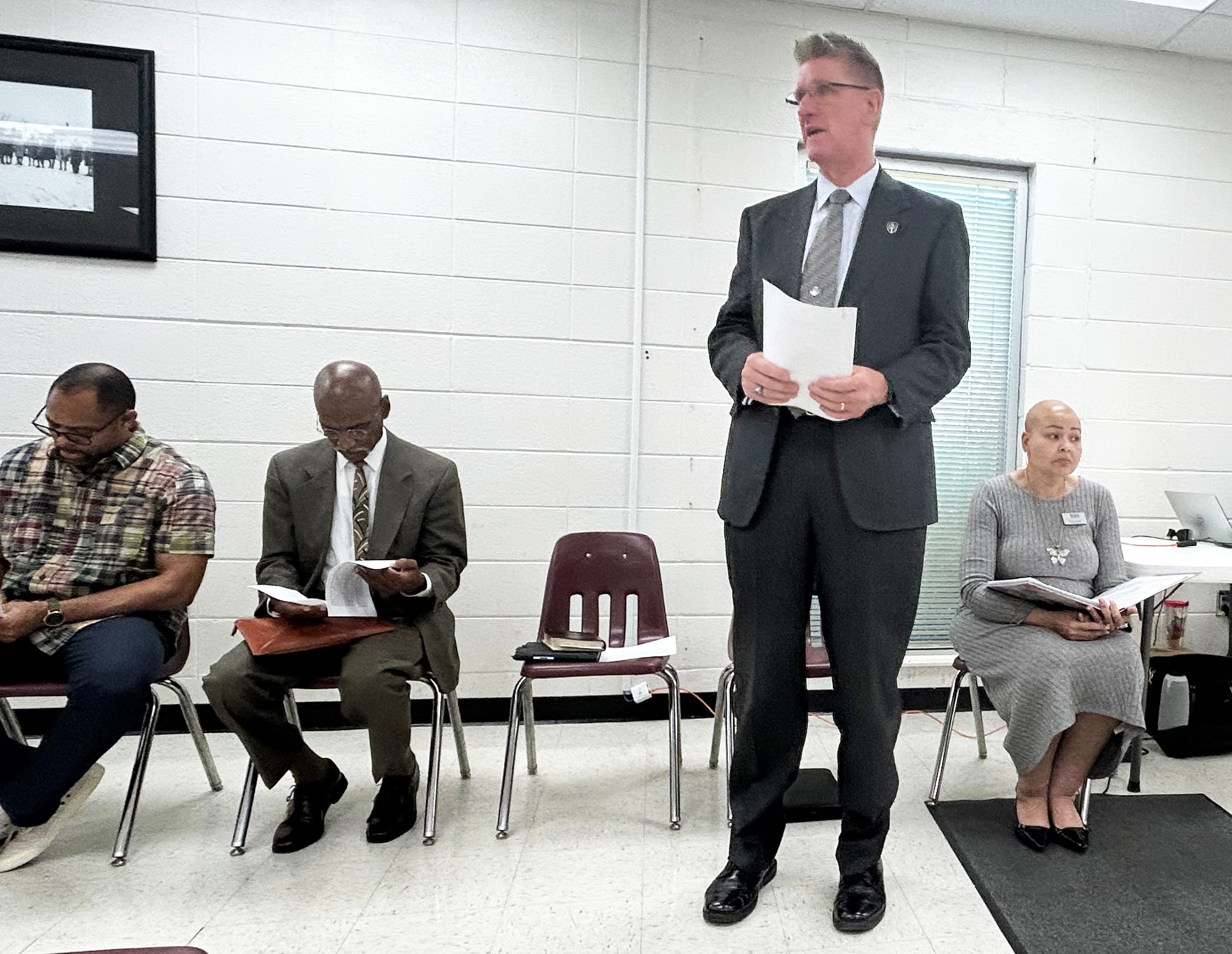 Oak Ridge police and Scarboro residents work toward better relations ...