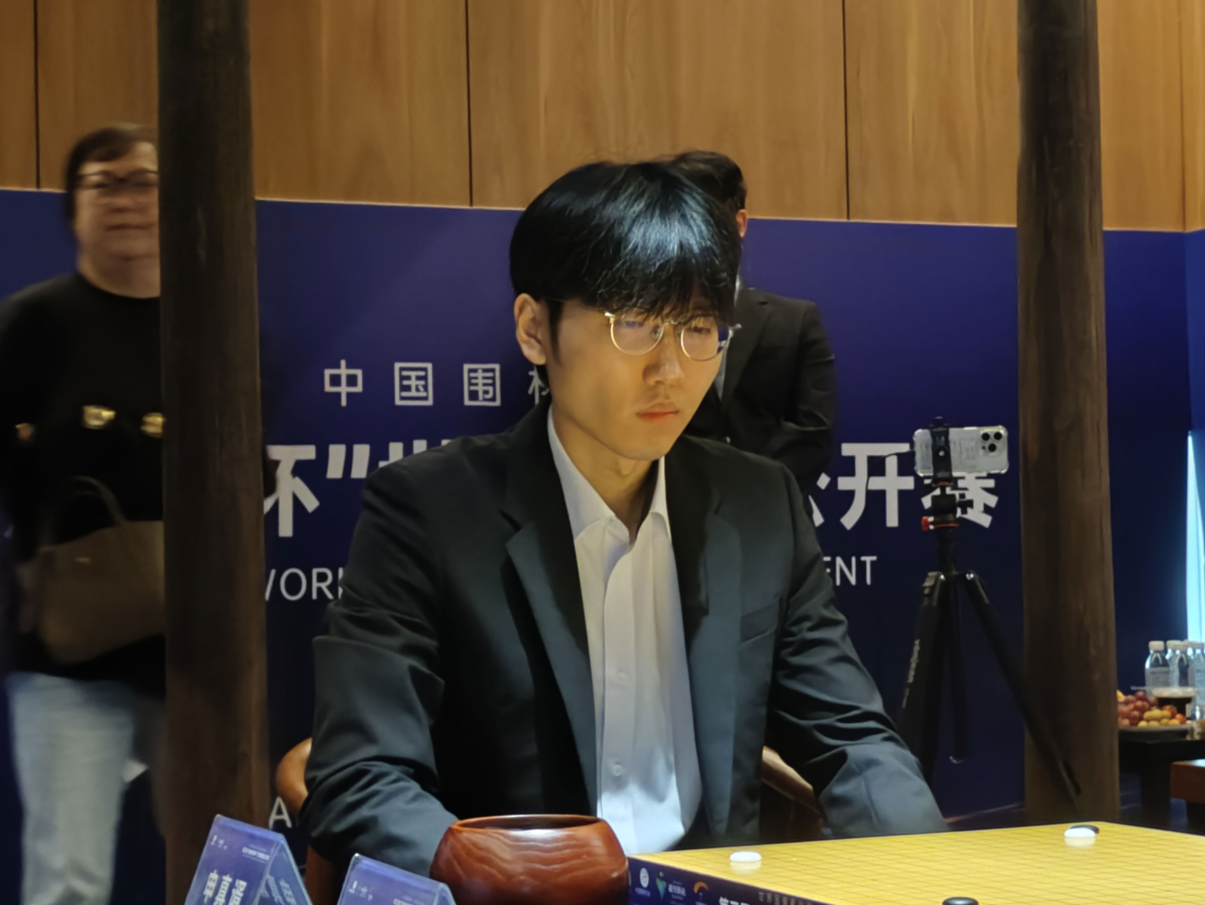 Shin Jin-seo's Lanke Cup Bid Ends in Quarterfinals