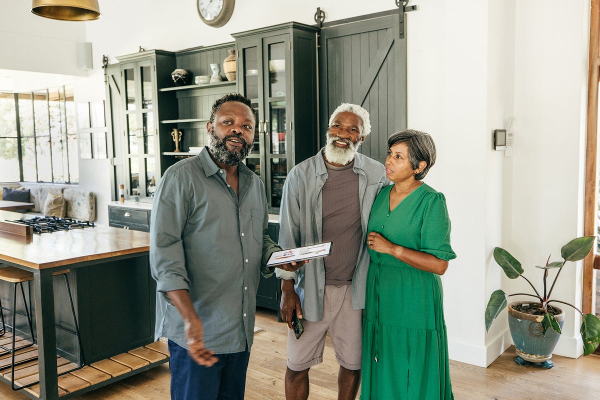 Thinking about downsizing? Seven tips for a hassle-free house move