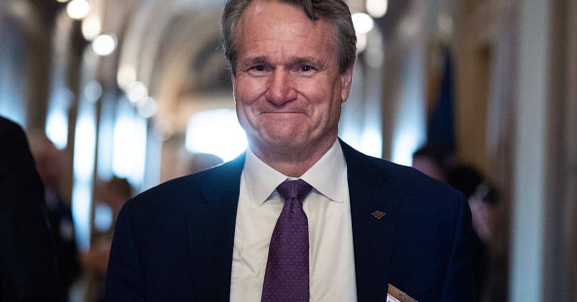 Bank of America tops expectations on 43% surge in investment banking ...