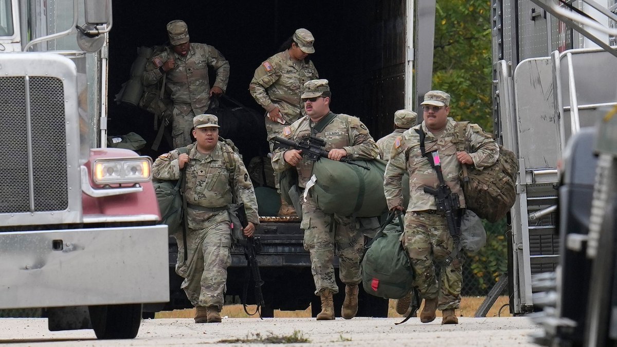 Just in: Trump says he’s withdrawing National Guard from Chicago, LA ...