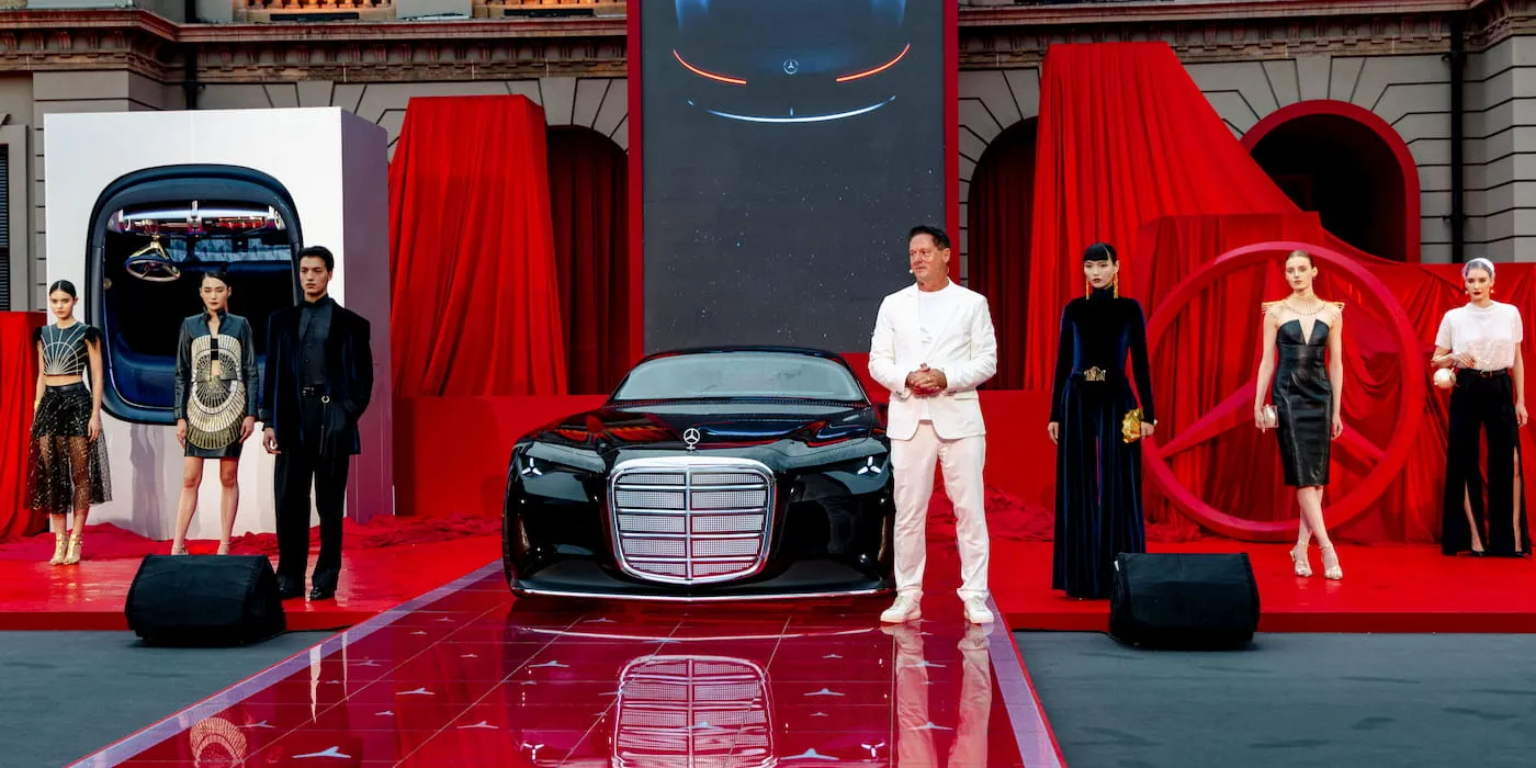 Mercedes Vision Iconic EV: el concept car que se carga con el sol