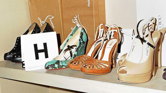 Luxury goods resale website owes sellers thousands