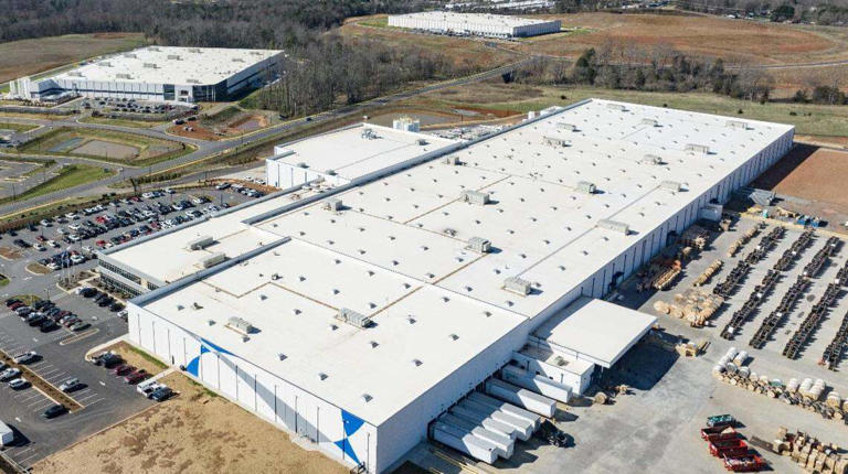 1,000 jobs coming to Charlotte area and NC in new Corning, Amazon data ...