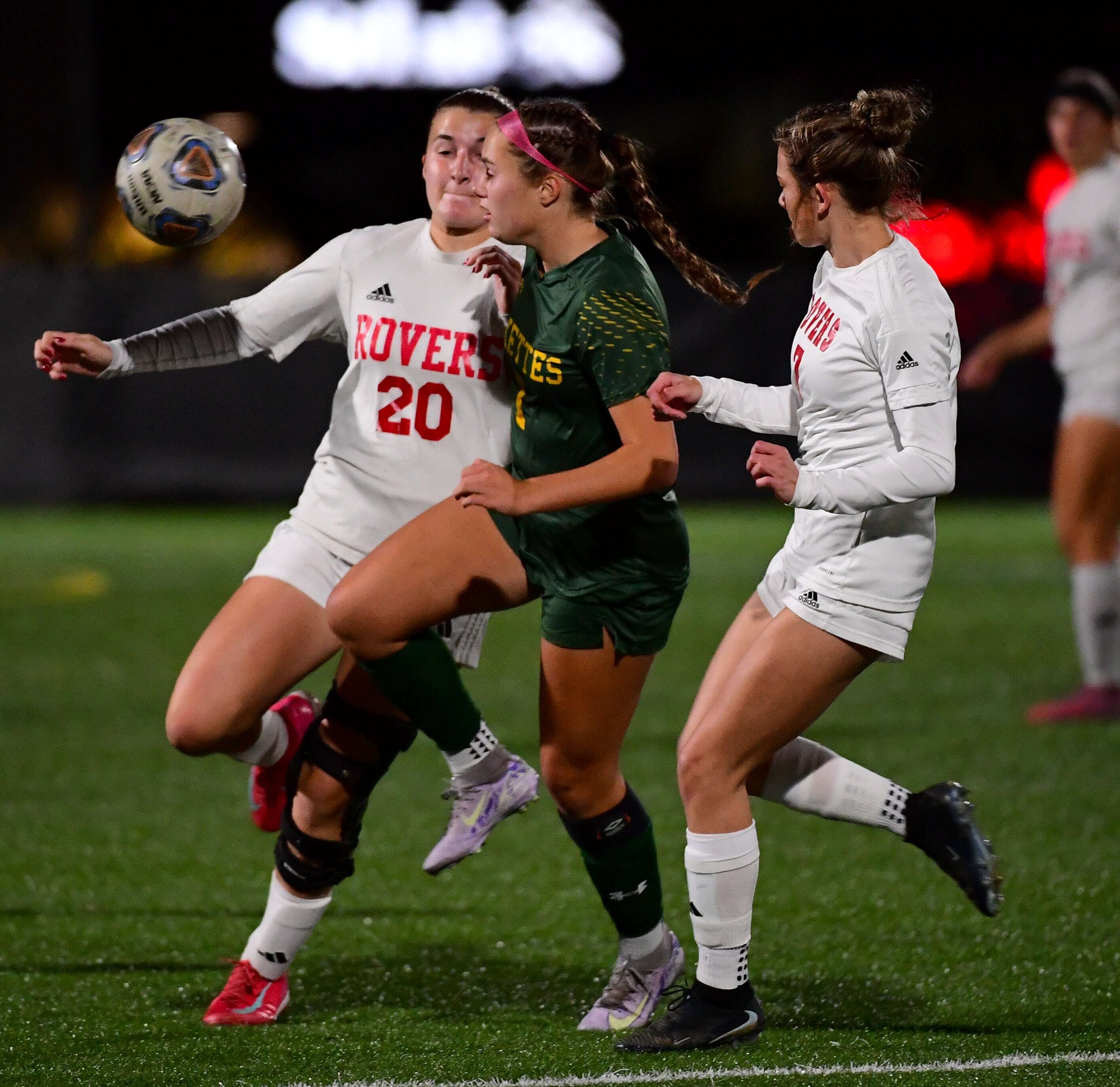 Sollott is back after 2 torn ACLs, helps Central Catholic girls soccer ...