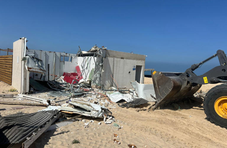 IDF reopens Zikim Beach near Gaza border for first time since October 7