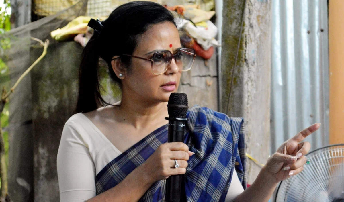 Supreme Court Approves Sale of Green Firecrackers in Delhi-NCR Amid ...