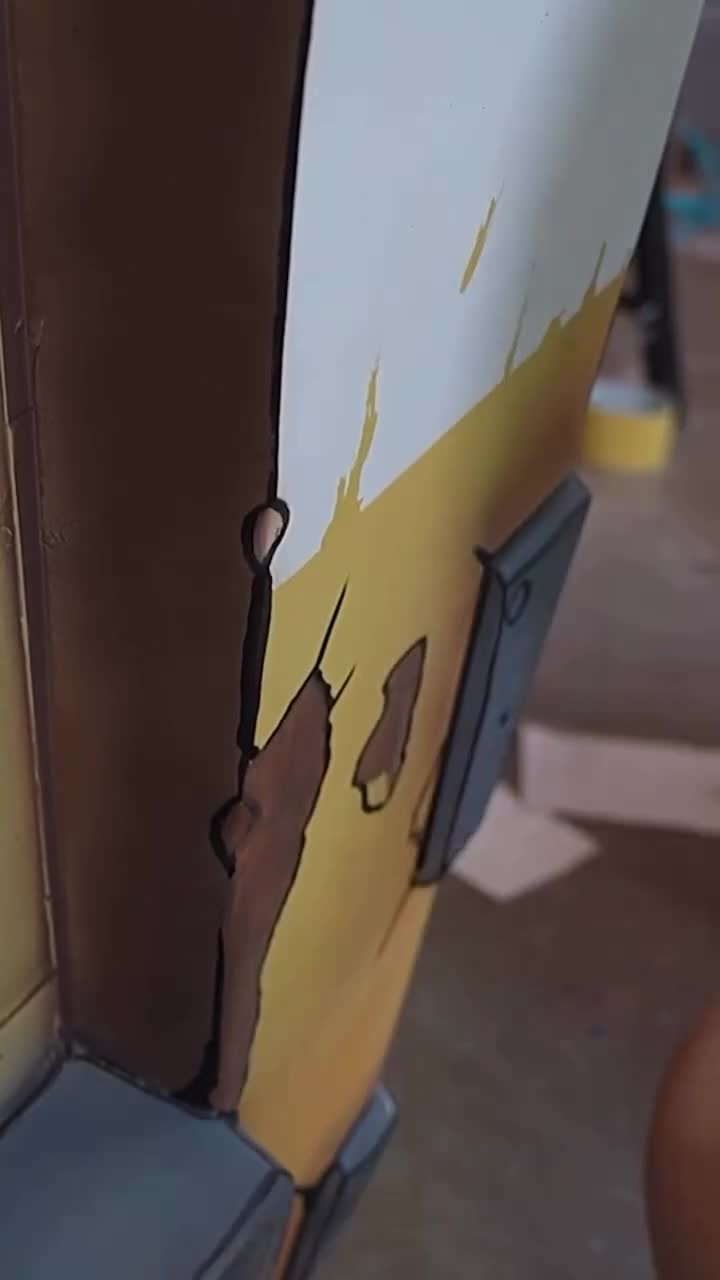 I built a life-size Claptrap 🤖