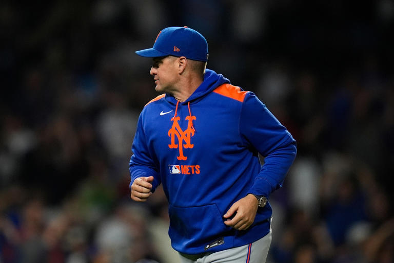 Mets hire 2 coaches for Mendoza's new staff