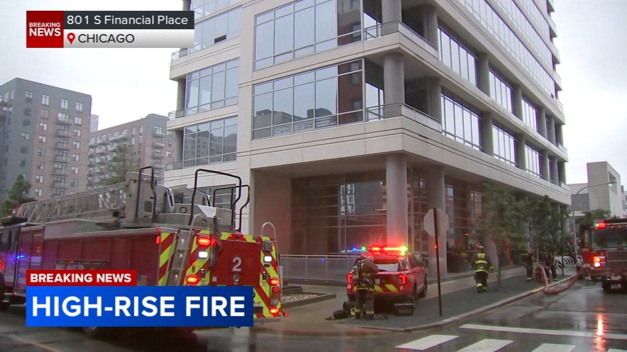 Firefighters respond to fire at high-rise in South Loop, video shows