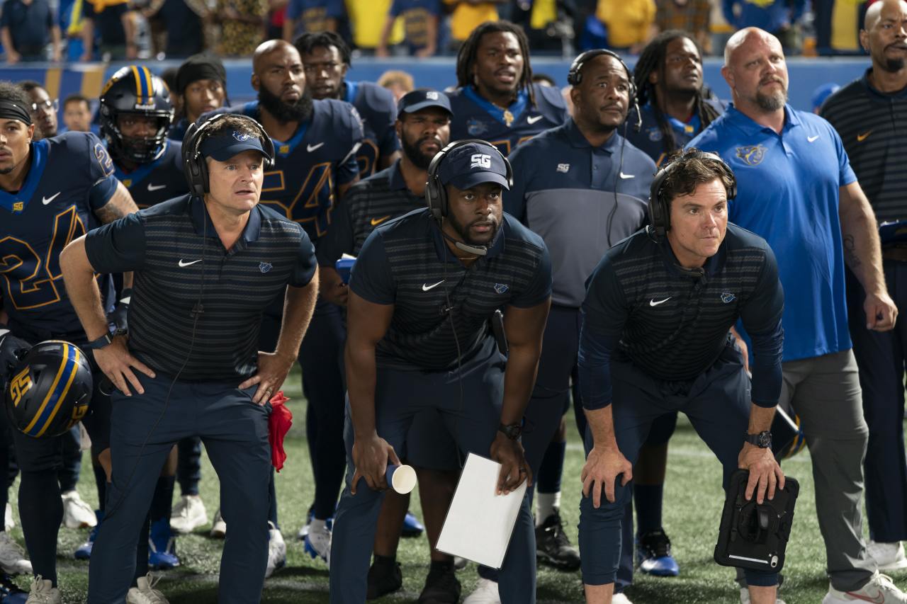 How Steve Zahn Captured the Craziness of Coaching College Football