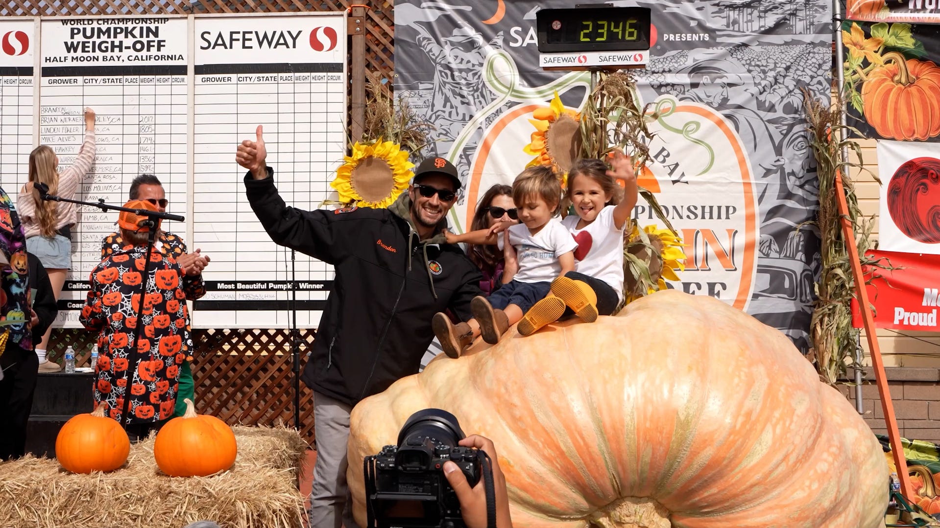 'Monster' pumpkin wins Half Moon Bay weigh-off with 2,346-pound gourd