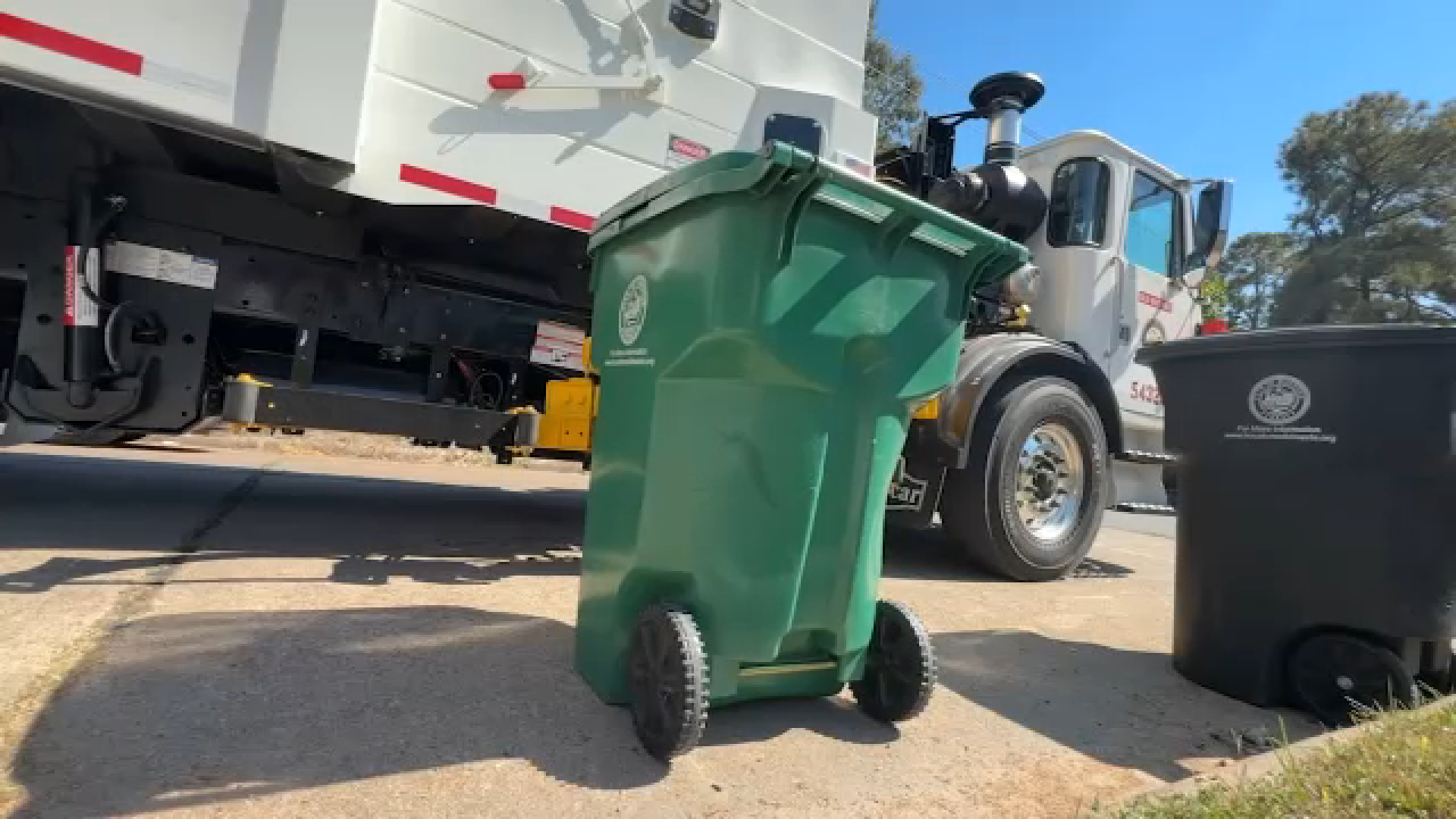 Houston Solid Waste Management says it's adding new trucks in aim to ...
