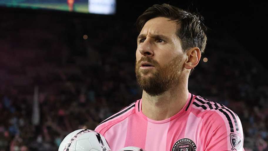 Lionel Messi Surpasses Neymar Record to Set Unprecedented International ...