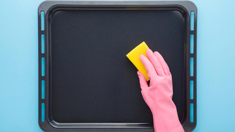Make Dirty Sheet Pans Look Brand-New Using These Pantry Staples