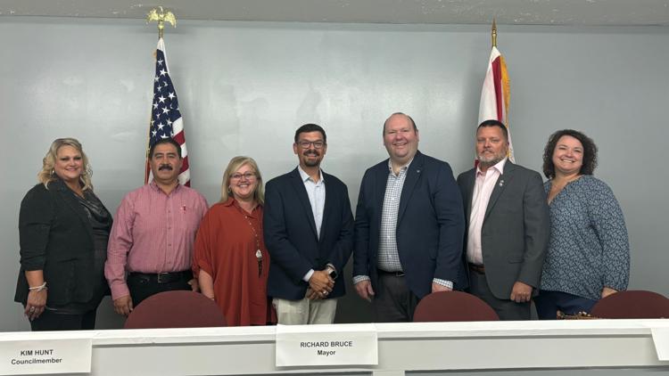 Kilpatrick becomes newest town in DeKalb County, swears in first leaders