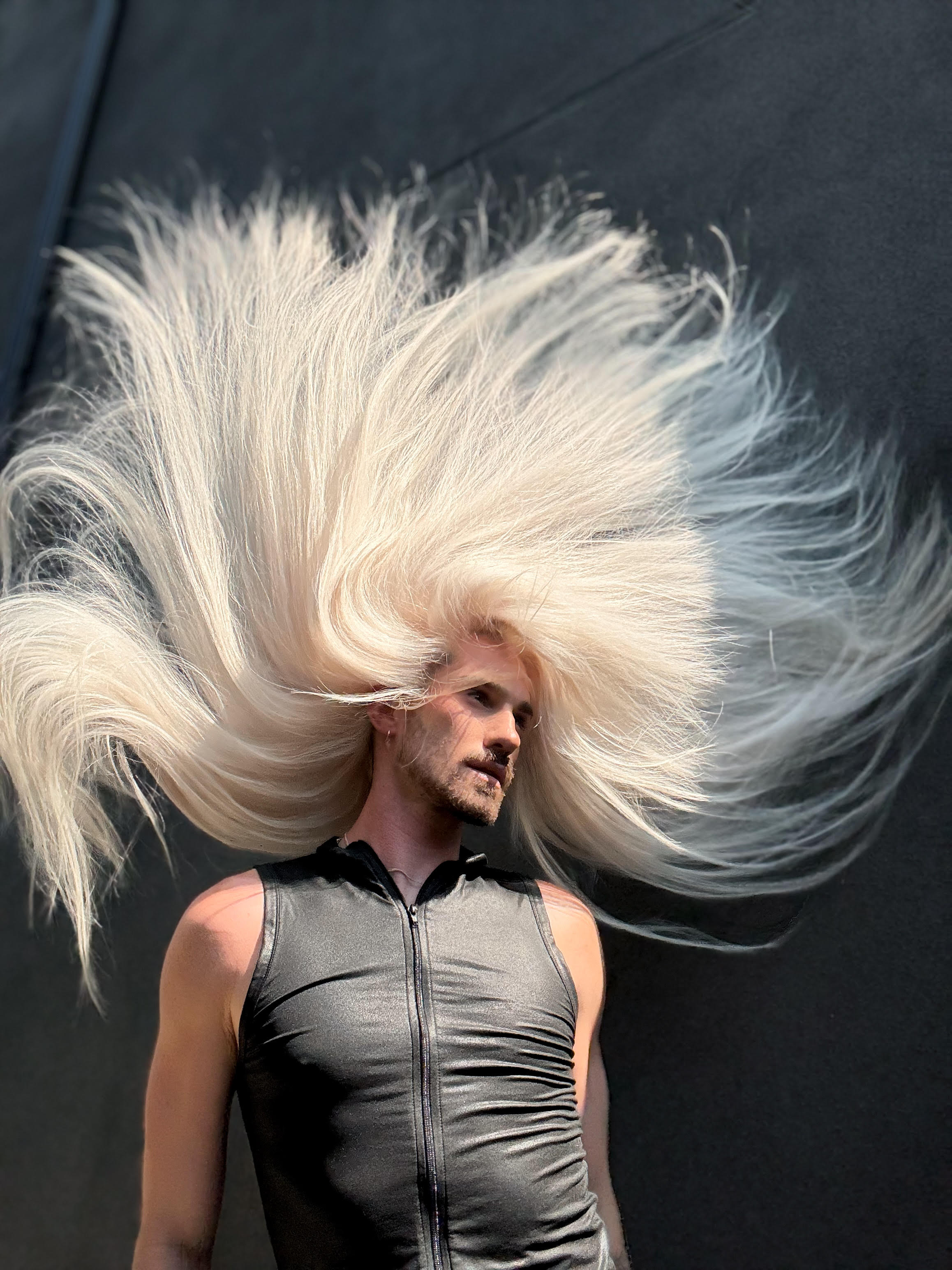 He’s the secret weapon behind some of your favorite stars’ hair ...