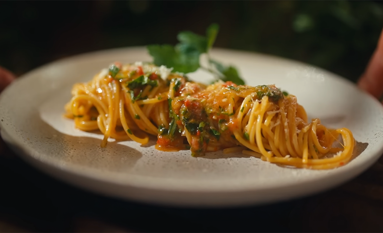 I made a one-pan garlic tomato pasta 🍝